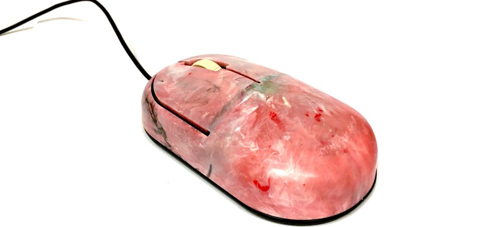 Make a computer mouse out of recycled plastic - Library - Precious Plastic